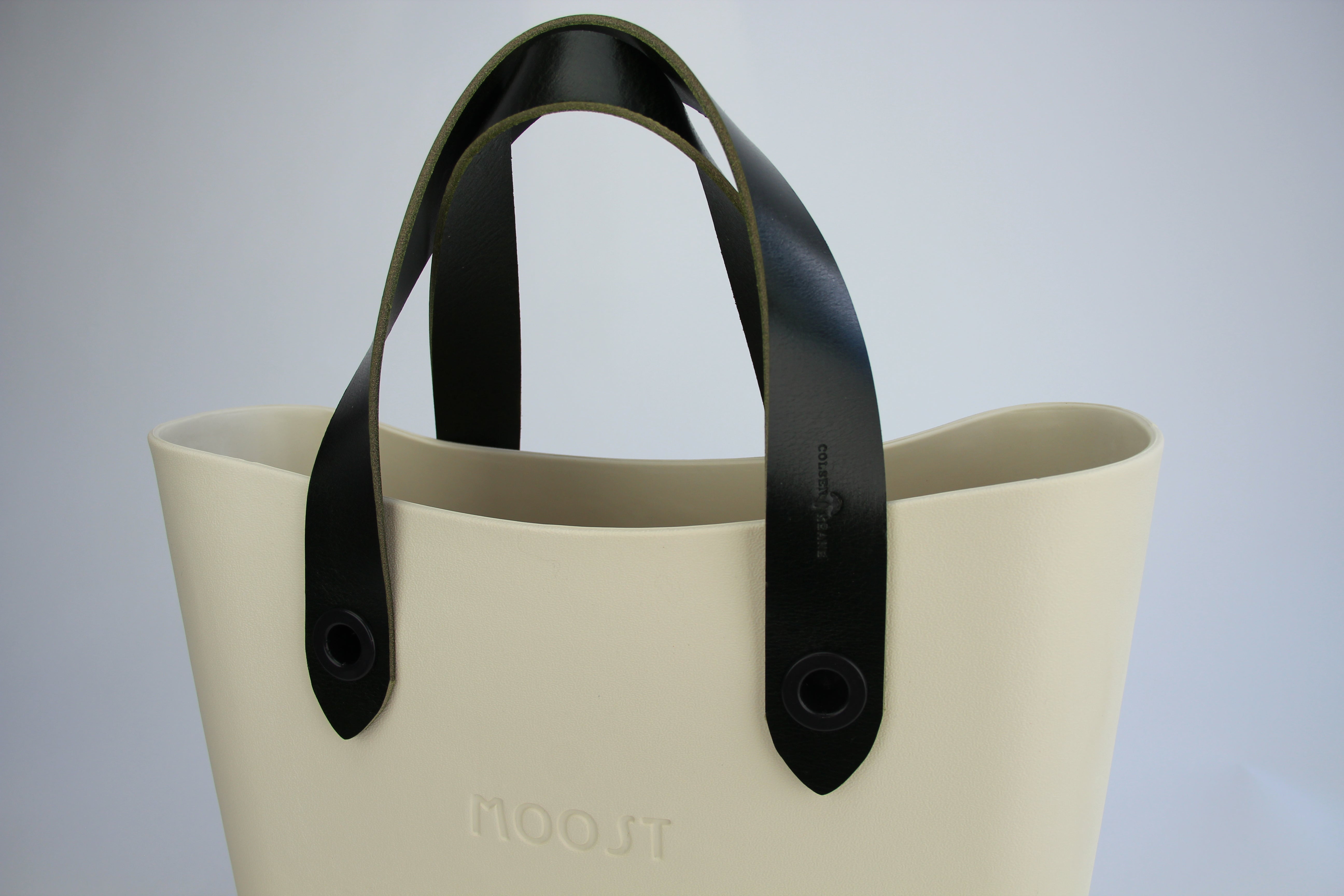 Green Wristlet – Moost Bags